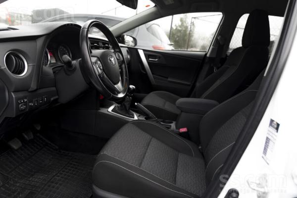 Balts Toyota Auris 2015 Rīga, ar dzinēja tilpumu 2.00 L un nobraukumu 224 tūkst. km par 7200 €, foto 7 vietnē AUTOMOTO.COM.LV