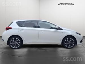 Balts Toyota Auris 2015 Rīga, ar dzinēja tilpumu 1.80 L un nobraukumu 82 tūkst. km par 10900 €, foto 8 vietnē AUTOMOTO.COM.LV