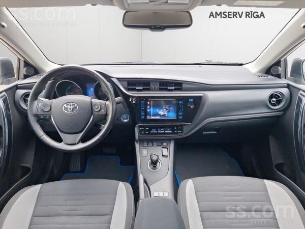 Balts Toyota Auris 2015 Rīga, ar dzinēja tilpumu 1.80 L un nobraukumu 82 tūkst. km par 10900 €, foto 9 vietnē AUTOMOTO.COM.LV