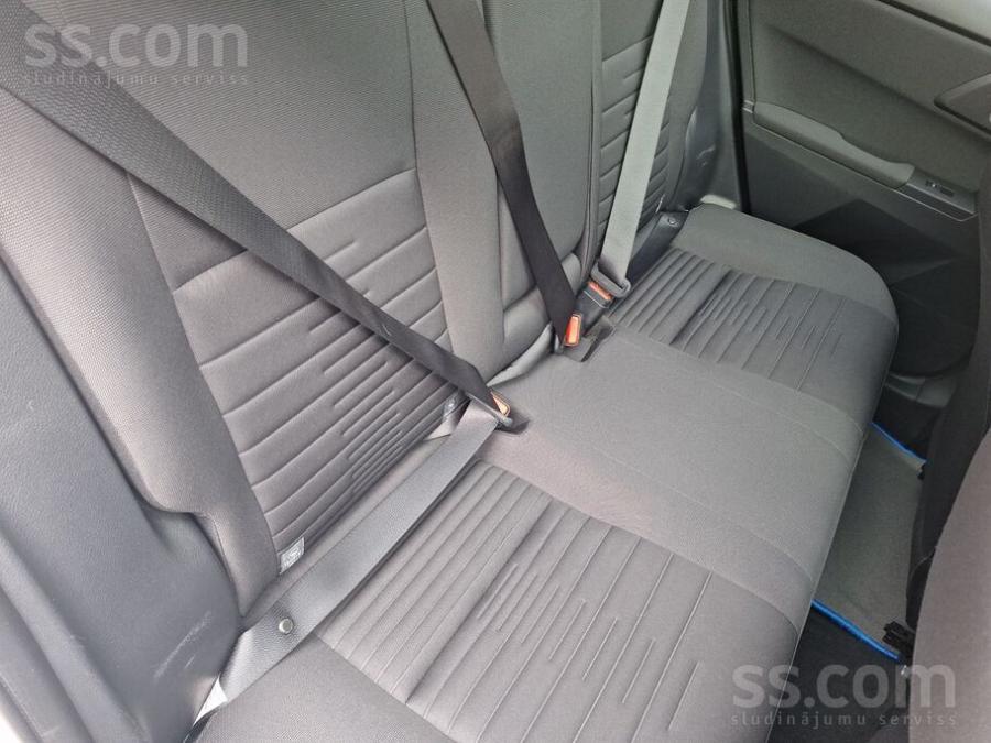 Balts Toyota Auris 2015 Rīga, ar dzinēja tilpumu 1.80 L un nobraukumu 82 tūkst. km par 10900 €, foto 15 vietnē AUTOMOTO.COM.LV