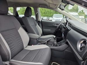 White Toyota Auris 2015 in Taurage, with an engine capacity of 1.60 L and mileage of 269 thousand km for 5700 €, photo 15 on AUTOMOTO.COM.LV