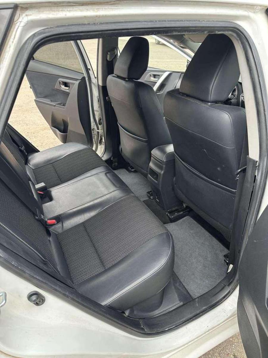 Balts Toyota Auris 2015 Viļņa, ar dzinēja tilpumu 1.80 L un nobraukumu 147 tūkst. km par 7950 €, foto 12 vietnē AUTOMOTO.COM.LV