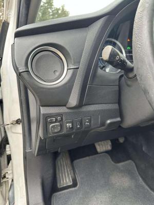 Balts Toyota Auris 2015 Viļņa, ar dzinēja tilpumu 1.80 L un nobraukumu 147 tūkst. km par 7950 €, foto 15 vietnē AUTOMOTO.COM.LV