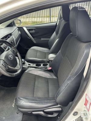 Balts Toyota Auris 2015 Viļņa, ar dzinēja tilpumu 1.80 L un nobraukumu 147 tūkst. km par 7950 €, foto 9 vietnē AUTOMOTO.COM.LV