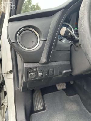 Balts Toyota Auris 2015 Viļņa, ar dzinēja tilpumu 1.80 L un nobraukumu 147 tūkst. km par 7950 €, foto 15 vietnē AUTOMOTO.COM.LV