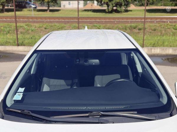 Toyota Auris 2015 Tauragė vietnē Balts Toyota Auris 2015 Tauragė, ar dzinēja tilpumu 1.20 L un nobraukumu 115 tūkst. km par 7999 €, foto 7 vietnē AUTOMOTO.COM.LV