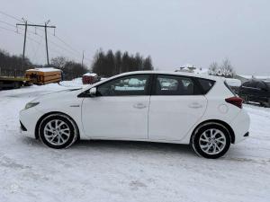 Balts Toyota Auris 2016 Šauļi, ar dzinēja tilpumu 1.80 L un nobraukumu 261 tūkst. km par 5700 €, foto 8 vietnē AUTOMOTO.COM.LV