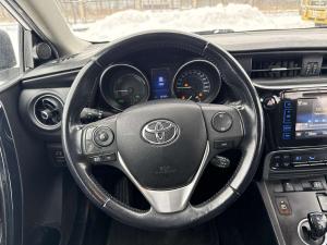 Balts Toyota Auris 2016 Šauļi, ar dzinēja tilpumu 1.80 L un nobraukumu 261 tūkst. km par 5700 €, foto 13 vietnē AUTOMOTO.COM.LV
