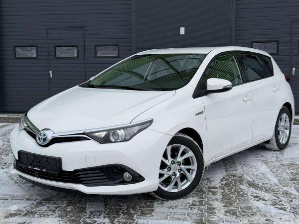 Balts Toyota Auris 2016 Viļņa, ar dzinēja tilpumu 1.80 L un nobraukumu 191 tūkst. km par 10999 €, foto 1 vietnē AUTOMOTO.COM.LV