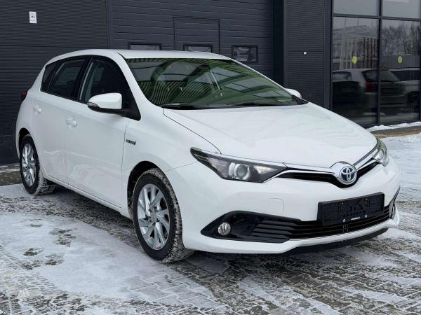 Balts Toyota Auris 2016 Viļņa, ar dzinēja tilpumu 1.80 L un nobraukumu 191 tūkst. km par 10999 €, foto 7 vietnē AUTOMOTO.COM.LV