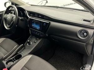 Белый Тойота Аурис 2016 в Авиженяй, объемом двигателя 1.80 л и пробегом 198 тыс. км за 10900 €, фото 8 на AUTOMOTO.COM.LV