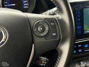 Белый Тойота Аурис 2016 в Авиженяй, объемом двигателя 1.80 л и пробегом 198 тыс. км за 10900 €, фото 13 на AUTOMOTO.COM.LV