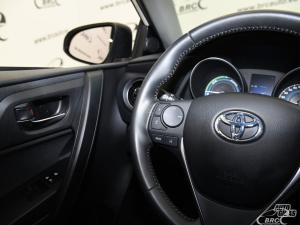 Белый Тойота Аурис 2016 в Авиженяй, объемом двигателя 1.80 л и пробегом 198 тыс. км за 10900 €, фото 29 на AUTOMOTO.COM.LV