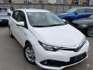 Balts Toyota Auris 2016 Viļņa, ar dzinēja tilpumu 1.80 L un nobraukumu 197 tūkst. km par 9800 €, foto 8 vietnē AUTOMOTO.COM.LV