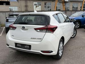 Balts Toyota Auris 2016 Viļņa, ar dzinēja tilpumu 1.80 L un nobraukumu 197 tūkst. km par 9800 €, foto 11 vietnē AUTOMOTO.COM.LV