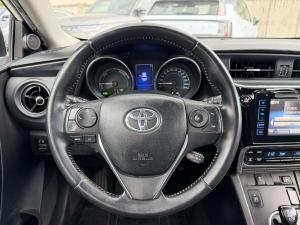 Balts Toyota Auris 2016 Viļņa, ar dzinēja tilpumu 1.80 L un nobraukumu 197 tūkst. km par 9800 €, foto 21 vietnē AUTOMOTO.COM.LV
