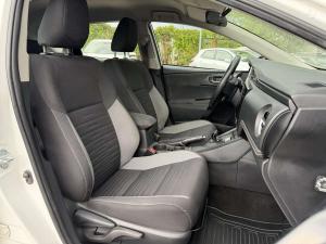 Balts Toyota Auris 2016 Viļņa, ar dzinēja tilpumu 1.80 L un nobraukumu 197 tūkst. km par 9800 €, foto 22 vietnē AUTOMOTO.COM.LV