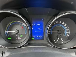 Balts Toyota Auris 2016 Viļņa, ar dzinēja tilpumu 1.80 L un nobraukumu 197 tūkst. km par 9800 €, foto 29 vietnē AUTOMOTO.COM.LV
