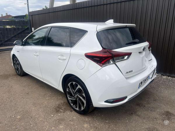 Balts Toyota Auris 2017 Kauņa, ar dzinēja tilpumu 1.80 L un nobraukumu 149 tūkst. km par 7999 €, foto 7 vietnē AUTOMOTO.COM.LV