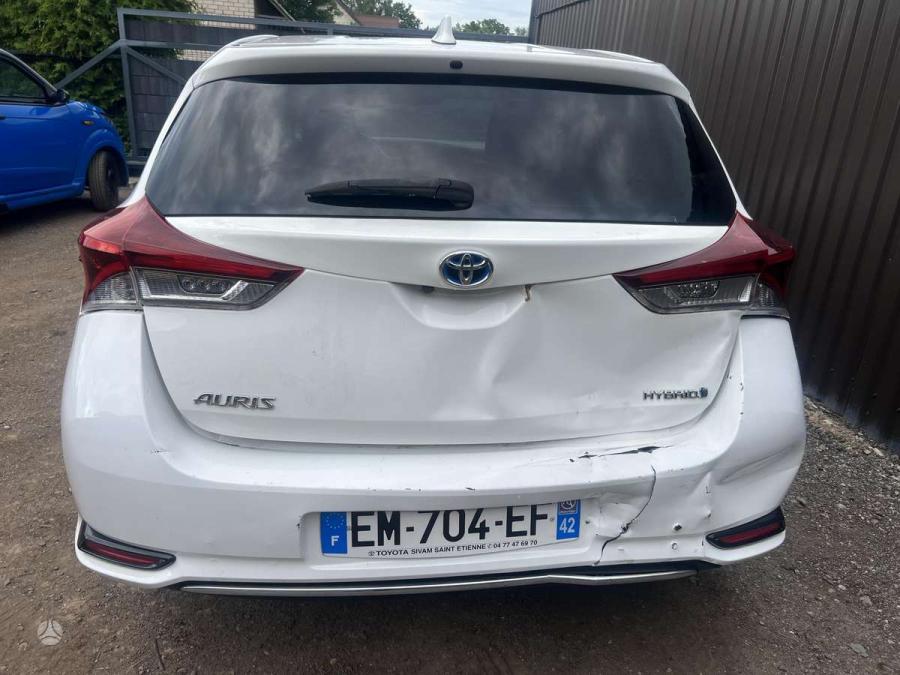 Balts Toyota Auris 2017 Kauņa, ar dzinēja tilpumu 1.80 L un nobraukumu 149 tūkst. km par 7999 €, foto 9 vietnē AUTOMOTO.COM.LV