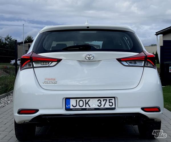 Balts Toyota Auris 2017 Klaipėda, ar dzinēja tilpumu 1.30 L un nobraukumu 244 tūkst. km par 6000 €, foto 4 vietnē AUTOMOTO.COM.LV