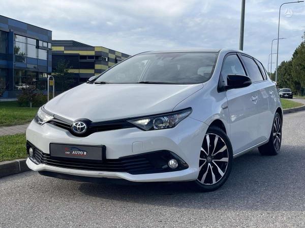 Balts Toyota Auris 2017 Viļņa, ar dzinēja tilpumu 1.80 L un nobraukumu 246 tūkst. km par 9999 €, foto 10 vietnē AUTOMOTO.COM.LV