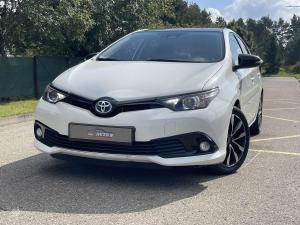 Balts Toyota Auris 2017 Viļņa, ar dzinēja tilpumu 1.80 L un nobraukumu 246 tūkst. km par 10200 €, foto 5 vietnē AUTOMOTO.COM.LV