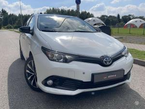 Balts Toyota Auris 2017 Viļņa, ar dzinēja tilpumu 1.80 L un nobraukumu 246 tūkst. km par 10200 €, foto 6 vietnē AUTOMOTO.COM.LV