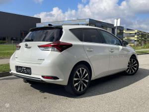 Balts Toyota Auris 2017 Viļņa, ar dzinēja tilpumu 1.80 L un nobraukumu 246 tūkst. km par 10200 €, foto 12 vietnē AUTOMOTO.COM.LV
