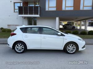 Balts Toyota Auris 2018 Tallina, ar dzinēja tilpumu 1.80 L un nobraukumu 130 tūkst. km par 12990 €, foto 10 vietnē AUTOMOTO.COM.LV