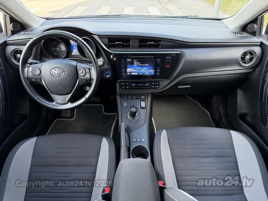 Balts Toyota Auris 2018 Tallina, ar dzinēja tilpumu 1.80 L un nobraukumu 130 tūkst. km par 12990 €, foto 29 vietnē AUTOMOTO.COM.LV