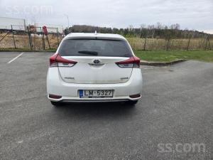 Balts Toyota Auris 2018 Rīga, ar dzinēja tilpumu 1.80 L un nobraukumu 328 tūkst. km par 6500 €, foto 6 vietnē AUTOMOTO.COM.LV