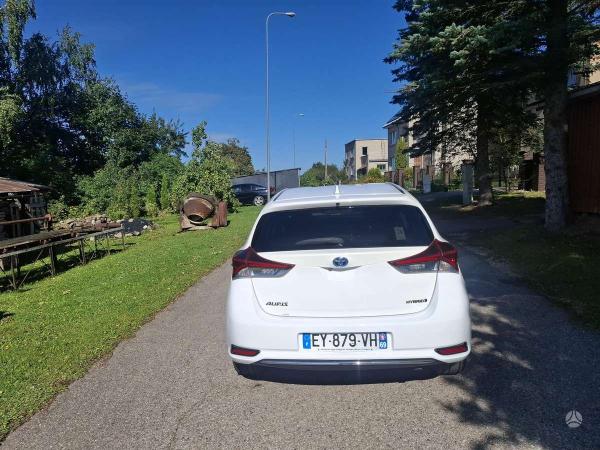 Balts Toyota Auris 2018 Anykščiai, ar dzinēja tilpumu 1.80 L un nobraukumu 228 tūkst. km par 9799 €, foto 7 vietnē AUTOMOTO.COM.LV
