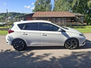 Balts Toyota Auris 2018 Anykščiai, ar dzinēja tilpumu 1.80 L un nobraukumu 228 tūkst. km par 9799 €, foto 8 vietnē AUTOMOTO.COM.LV