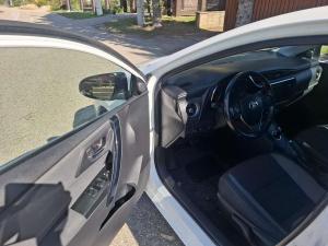 Balts Toyota Auris 2018 Anykščiai, ar dzinēja tilpumu 1.80 L un nobraukumu 228 tūkst. km par 9799 €, foto 12 vietnē AUTOMOTO.COM.LV
