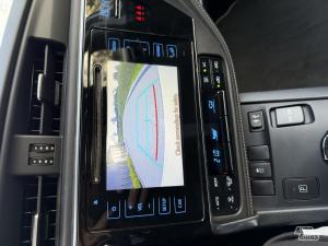 White Toyota Auris 2019 in Vilnius, with an engine capacity of 1.80 L and mileage of 94 thousand km for 13450 €, photo 23 on AUTOMOTO.COM.LV