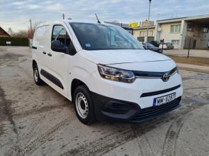 Balts Toyota Auris 2020 Rīga, ar dzinēja tilpumu 1.50 L un nobraukumu 55 tūkst. km par 12900 €, foto 6 vietnē AUTOMOTO.COM.LV