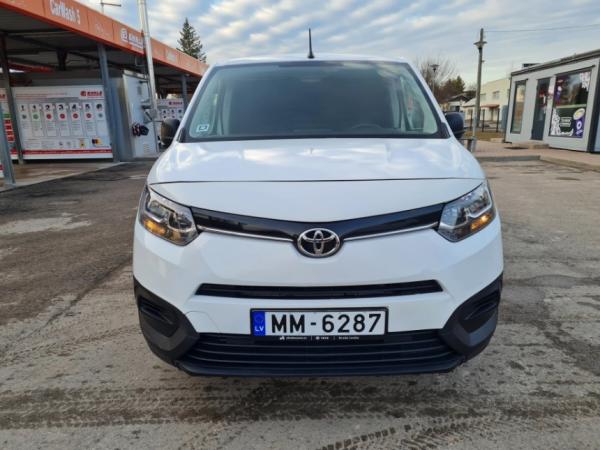 Balts Toyota Auris 2020 Rīga, ar dzinēja tilpumu 1.50 L un nobraukumu 55 tūkst. km par 12900 €, foto 6 vietnē AUTOMOTO.COM.LV