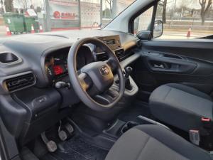 Balts Toyota Auris 2020 Rīga, ar dzinēja tilpumu 1.50 L un nobraukumu 55 tūkst. km par 12900 €, foto 14 vietnē AUTOMOTO.COM.LV