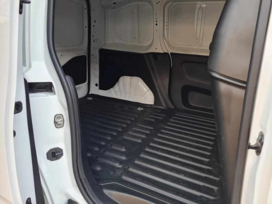 Balts Toyota Auris 2020 Rīga, ar dzinēja tilpumu 1.50 L un nobraukumu 55 tūkst. km par 12900 €, foto 15 vietnē AUTOMOTO.COM.LV