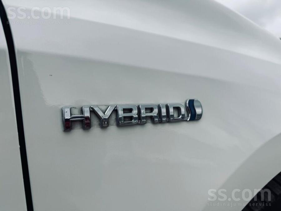Balts Toyota Auris 2013 Cēsis, ar dzinēja tilpumu 1.80 L un nobraukumu 0 tūkst. km par 7950 €, foto 11 vietnē AUTOMOTO.COM.LV