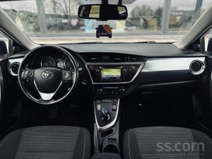 Balts Toyota Auris 2013 Cēsis, ar dzinēja tilpumu 1.80 L un nobraukumu 0 tūkst. km par 7950 €, foto 17 vietnē AUTOMOTO.COM.LV