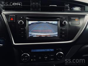 Balts Toyota Auris 2013 Cēsis, ar dzinēja tilpumu 1.80 L un nobraukumu 0 tūkst. km par 7950 €, foto 19 vietnē AUTOMOTO.COM.LV