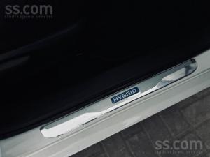 Balts Toyota Auris 2013 Cēsis, ar dzinēja tilpumu 1.80 L un nobraukumu 0 tūkst. km par 7950 €, foto 23 vietnē AUTOMOTO.COM.LV