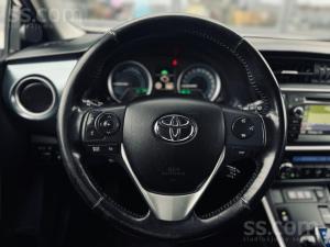 Balts Toyota Auris 2013 Cēsis, ar dzinēja tilpumu 1.80 L un nobraukumu 0 tūkst. km par 7950 €, foto 26 vietnē AUTOMOTO.COM.LV