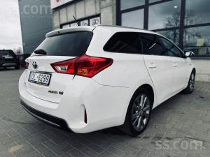 Balts Toyota Auris 2013 Cēsis, ar dzinēja tilpumu 1.80 L un nobraukumu 0 tūkst. km par 7950 €, foto 32 vietnē AUTOMOTO.COM.LV