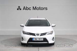 Balts Toyota Auris 2013 Tallina, ar dzinēja tilpumu 1.60 L un nobraukumu 179 tūkst. km par 7490 €, foto 3 vietnē AUTOMOTO.COM.LV