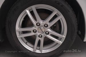 Balts Toyota Auris 2013 Tallina, ar dzinēja tilpumu 1.60 L un nobraukumu 179 tūkst. km par 7490 €, foto 18 vietnē AUTOMOTO.COM.LV