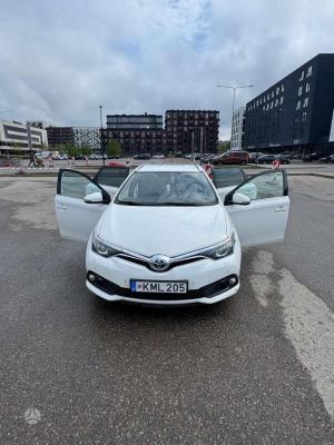 Balts Toyota Auris 2013 Viļņa, ar dzinēja tilpumu 1.80 L un nobraukumu 150 tūkst. km par 7749 €, foto 7 vietnē AUTOMOTO.COM.LV
