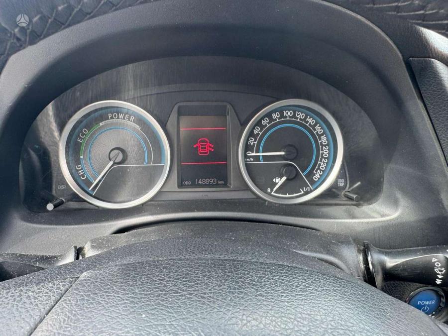 Balts Toyota Auris 2013 Viļņa, ar dzinēja tilpumu 1.80 L un nobraukumu 150 tūkst. km par 7749 €, foto 9 vietnē AUTOMOTO.COM.LV